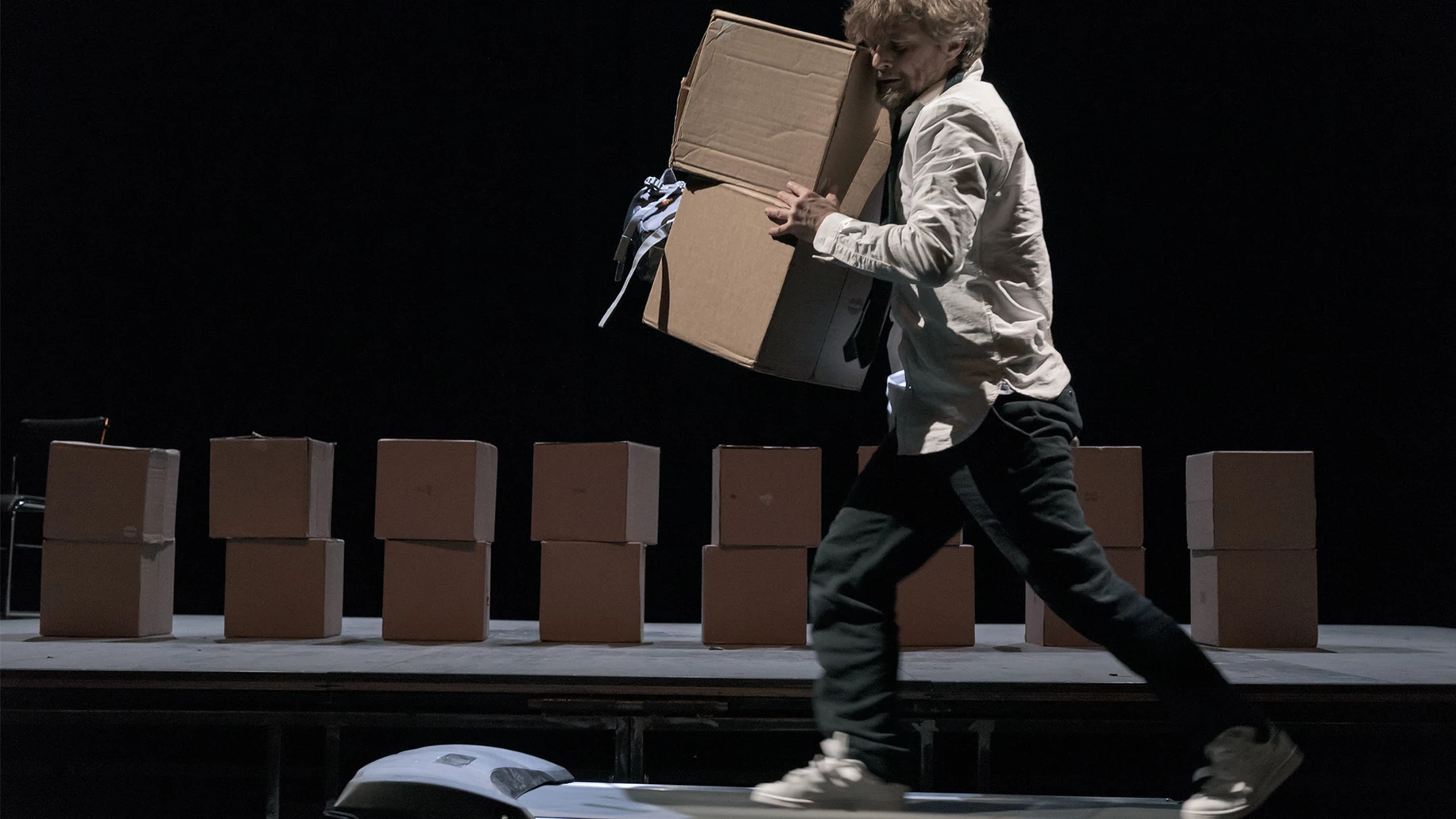 Burning (Je ne mourus pas et pourtant nulle vie ne demeura) - Théâtre ...